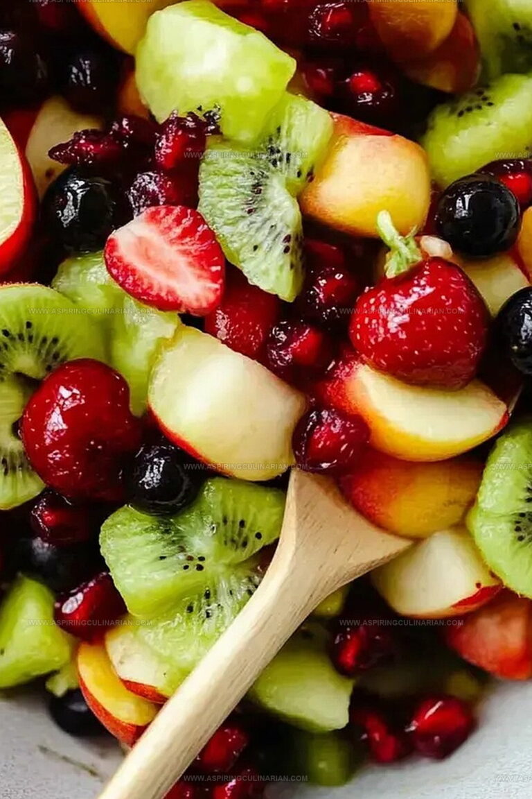 Festive Christmas Fruit Salad Recipe: A Sweet Holiday Treat - Aspiring ...