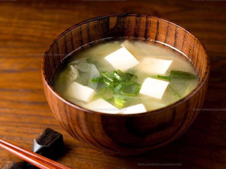 What Does Miso Soup Taste Like? Exploring This Savory Bowl - Aspiring ...